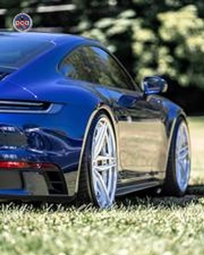 Gentian Blue Metallic | Rennbow - The Porsche Color Wiki