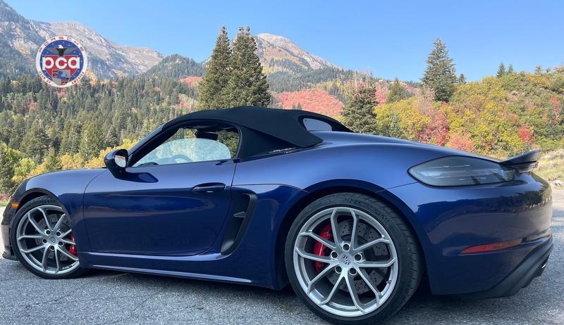 Gentian Blue Metallic | Rennbow - The Porsche Color Wiki